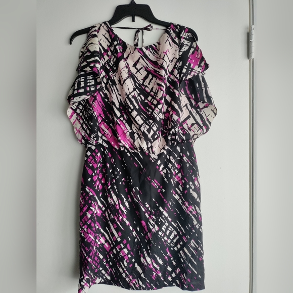 Jessica Simpson | Dresses | Flutter Cut Sleeve Jessica Simpson Dress ...